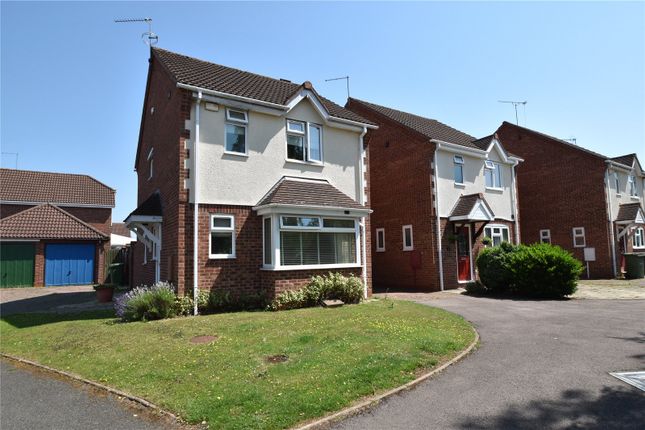 3 bed link-detached house for sale in Powderham Avenue, Warndon ...