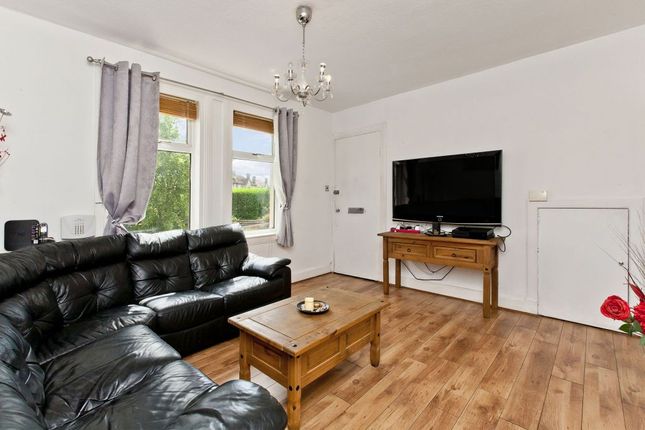 Restalrig Crescent, Edinburgh EH7, 2 bedroom flat for sale - 55974470 ...