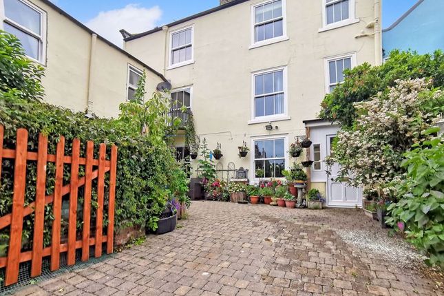 Well Close Square, Whitby YO21, 5 bedroom detached house for sale ...