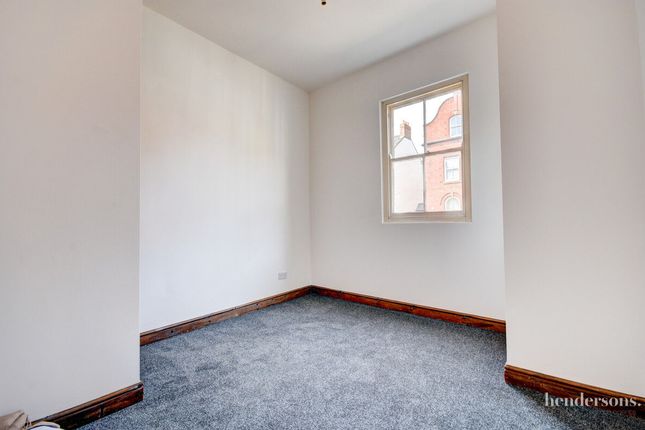 Well Close Square, Whitby YO21, 1 bedroom flat to rent - 70443421 ...