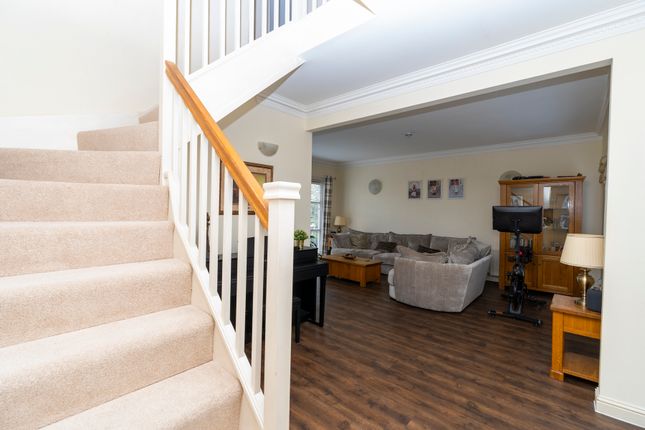 Mayfield Grove, Dundee DD4, 5 bedroom detached house for sale ...