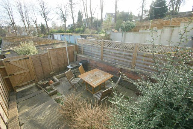 Gledhow Lane, Chapel Allerton, Leeds LS7, 3 bedroom end terrace house ...