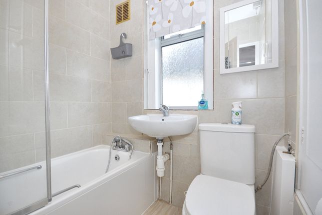 Hunters Grove, Hayes UB3, 3 bedroom semi-detached house for sale ...
