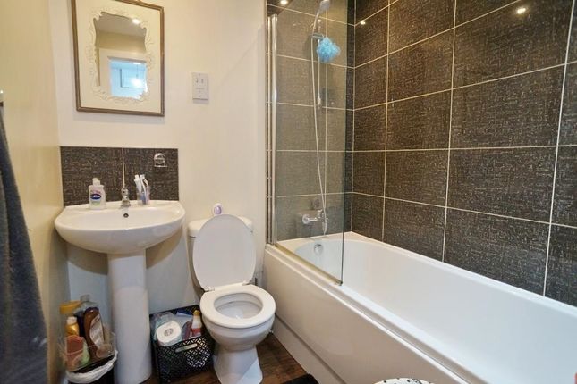Horsefair, Pontefract WF8, 1 bedroom flat for sale - 64173210 ...