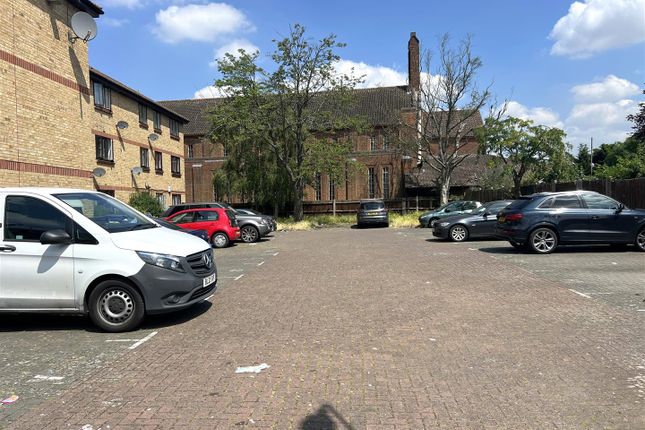 Erith Road, Barnehurst, Bexleyheath DA7, 1 bedroom flat for sale ...