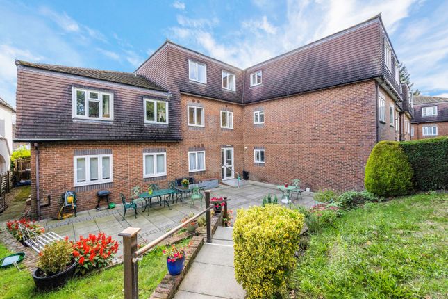 Beatrice Road, Oxted RH8, 1 bedroom flat for sale - 62560316 ...