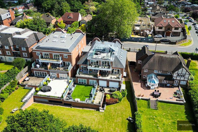 Manor Road, Chigwell IG7, 2 bedroom flat for sale - 67629524 ...