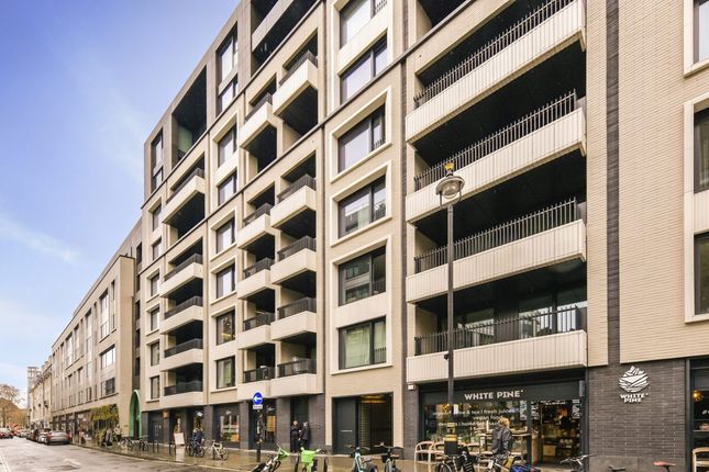 Rathbone Place, London W1T, 2 bedroom flat for sale - 69832532 ...