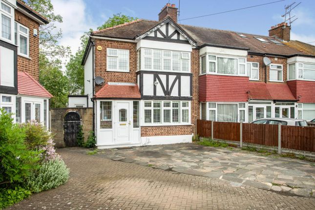 Homes for Sale in Snakes Lane East, Woodford Green IG8 - Buy Property ...