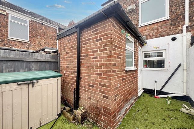 Lynton Avenue, Perth Street West, Hull HU5, 2 bedroom end terrace house ...