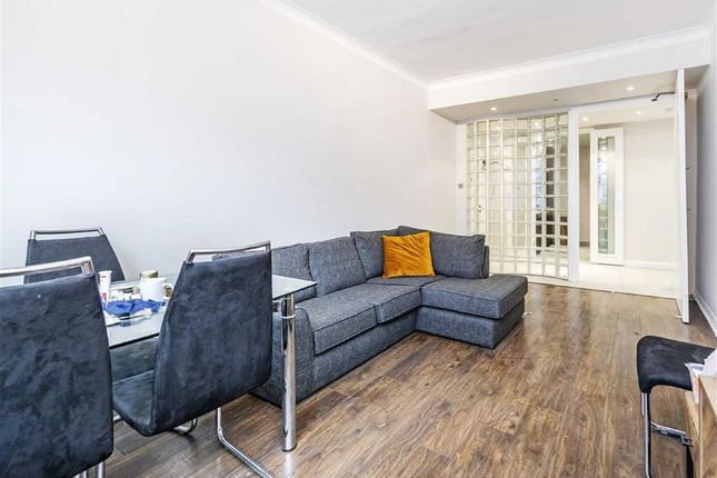 Portland Place, London W1B, 2 bedroom flat to rent - 66469646 ...