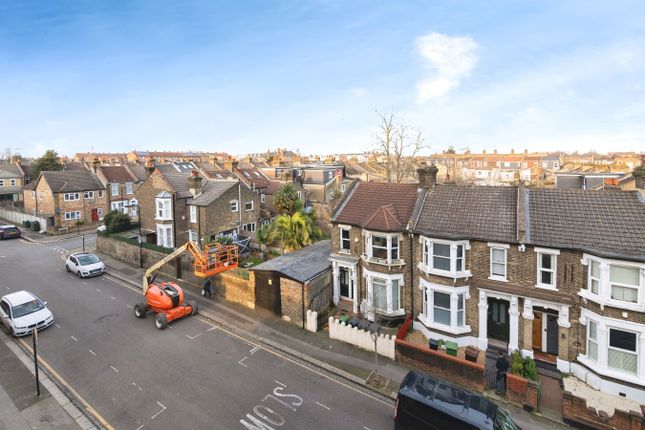 Brisbane Road, London E10, 1 bedroom flat for sale - 69481849 ...