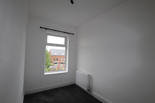 Manchester Road, Castleton, Rochdale OL11, 2 bedroom terraced house to ...