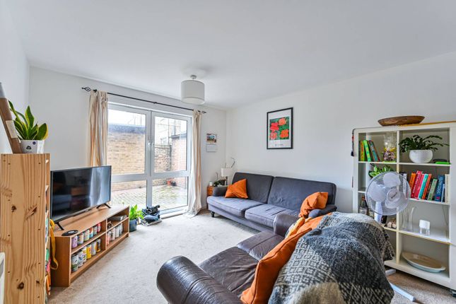 Effra Parade, Brixton, London SW2, 1 bedroom flat for sale - 65317947 ...