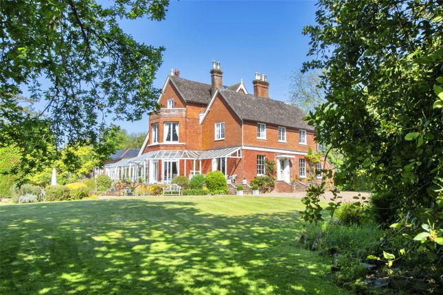 Houses for Sale in Horley, Surrey - Horley, Surrey Houses to Buy ...