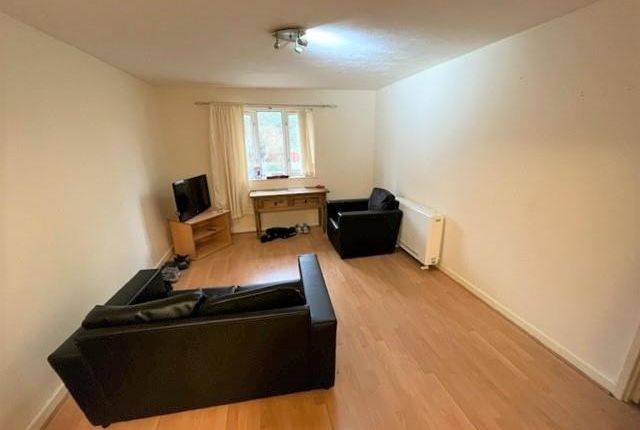 Sandy Lane, Rochdale OL11, 1 bedroom flat for sale - 63495124 ...