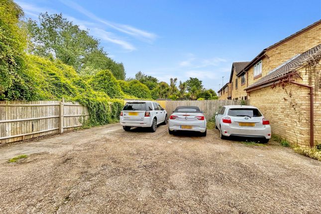 Aylewyn Green, Kemsley, Sittingbourne ME10, 2 bedroom terraced house ...
