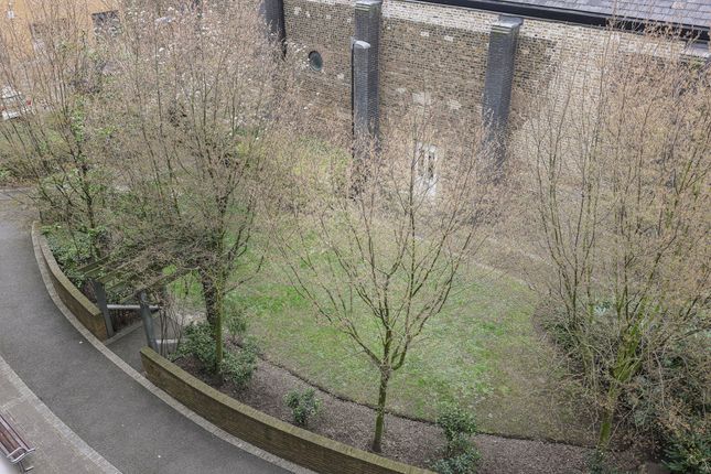 Forge Square, Canary Wharf E14, 2 bedroom flat to rent - 69613367 ...