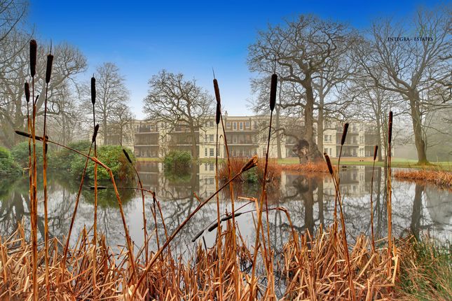 Wilberforce Court, Westerham Road, Keston, Kent BR2, 2 bedroom flat for ...