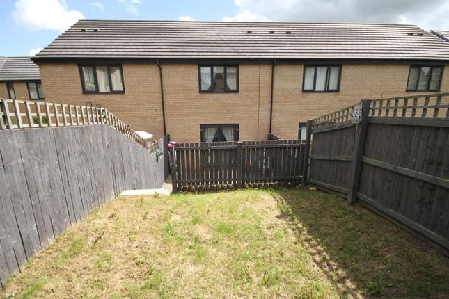 Ranelagh Avenue Ravenscliffe Bradford Bd10 2 Bedroom Town House For