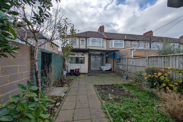 Bourne Avenue, Hayes, Greater London UB3, 3 bedroom end terrace house ...