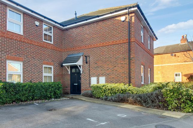 2 bed maisonette for sale in Ray Mill Place, Maidenhead, Berkshire SL6 ...
