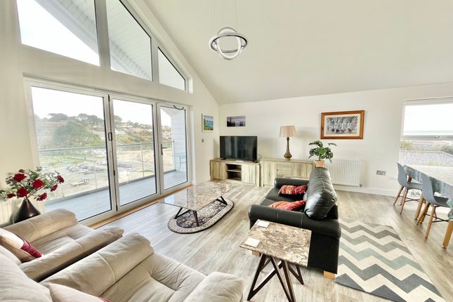 Shore View, Swanpool, Falmouth TR11, 2 bedroom penthouse for sale ...
