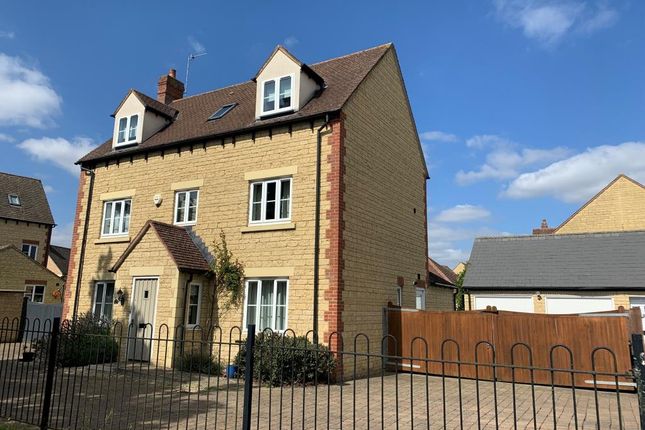 Homes for Sale in Witney - Buy Property in Witney - Primelocation