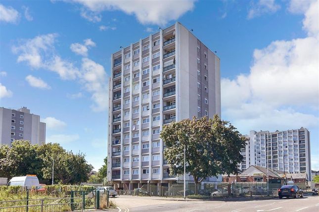 Navestock Crescent, Woodford Green, Essex IG8, 2 bedroom flat for sale ...