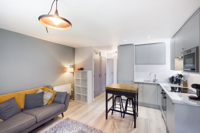 Findon Court, Spinney Hill, Addlestone, Surrey KT15, 1 bedroom ...