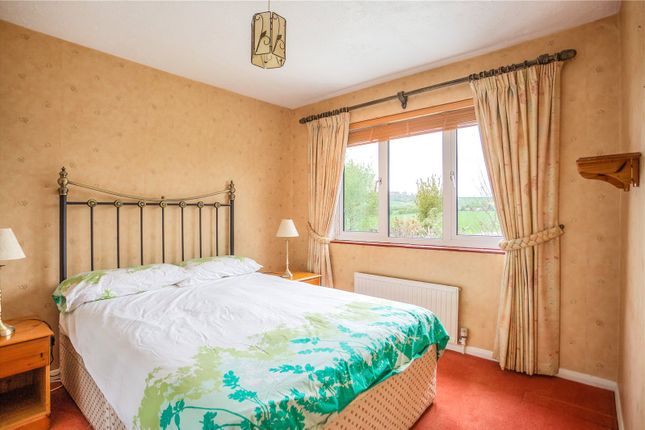 Roundway Park, Devizes, Wiltshire SN10, 3 bedroom semi-detached house ...