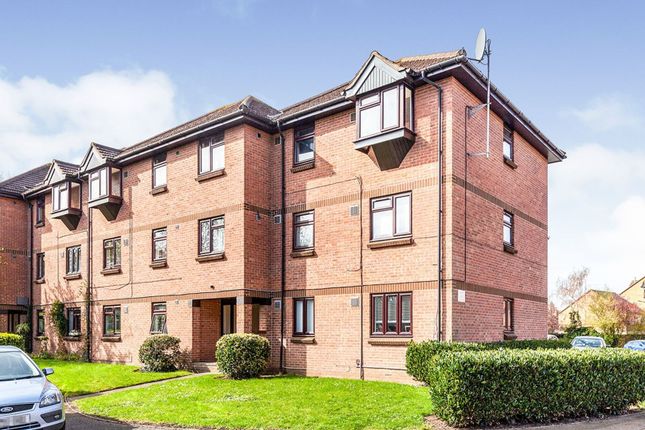 Homes for Sale in Vicarage Way, Colnbrook, Slough SL3 - Buy Property in ...