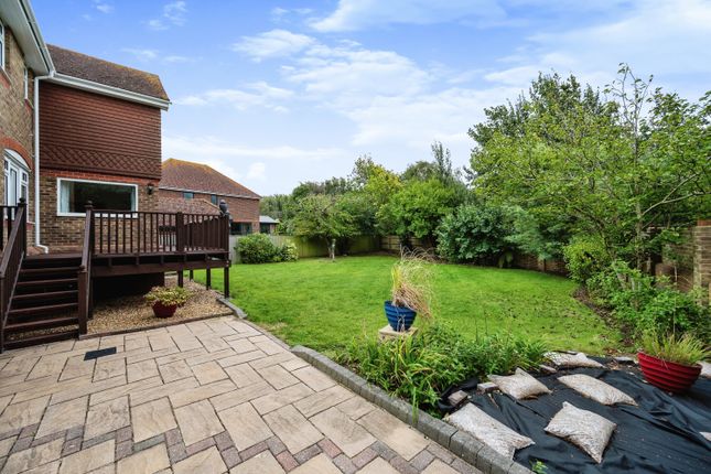 Seafarers Walk, Hayling Island, Hampshire PO11, 5 bedroom detached ...