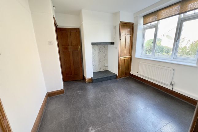 Chwilog, Pwllheli LL53, 4 bedroom detached house for sale - 68180276 ...