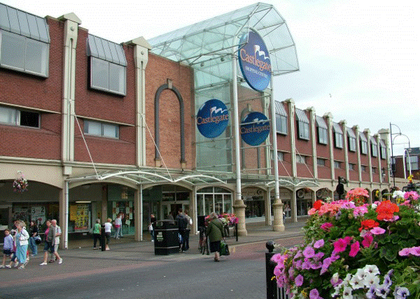 Retail premises to let in Unit 28, 74 High Street & 20 Castle Way ...