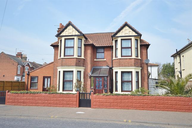 Homes for Sale in Station Road, Clacton-on-Sea CO15 - Buy Property in ...