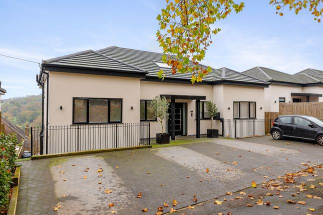 2 bed flat for sale in Riddlesdown Road, Purley CR8 - 68754542 - Zoopla