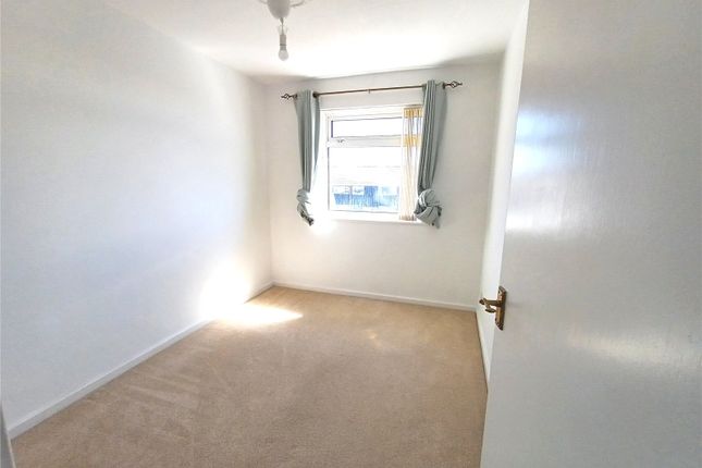 Rest Bay Close, Porthcawl CF36, 2 bedroom flat for sale - 69894959 ...
