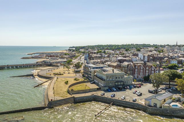 St. Thomas Street, Ryde PO33, 2 bedroom flat for sale - 66783855 ...