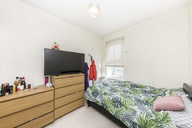 Perry Rise, London SE23, 3 bedroom flat to rent - 65804915 | PrimeLocation