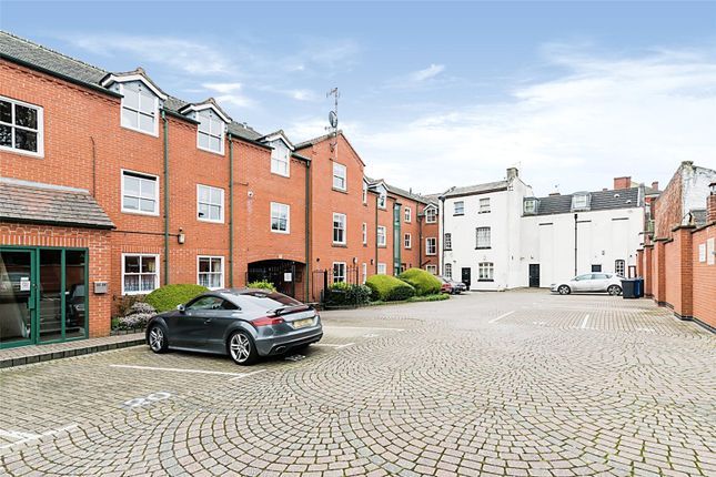 Frog Lane, Lichfield WS13, 2 bedroom flat for sale - 64117643 ...