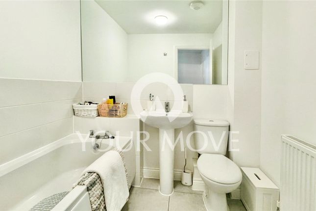 Darwin Avenue Dartford Kent Da1 2 Bedroom End Terrace House For Sale