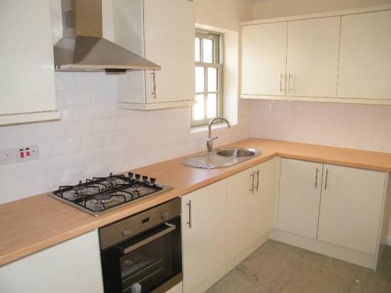 2-bedroom End of Terrace for rent in Denbigh LL16, Chapel Street. Pid ...