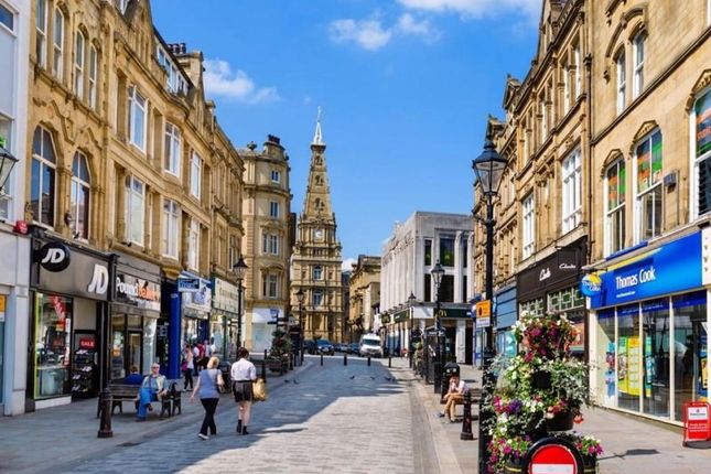 Halifax, Wheatley Court, Mixenden, Halifax HX2, 2 bedroom flat for sale ...