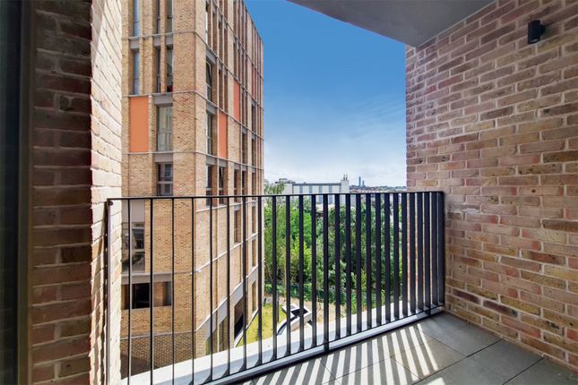 Middle Yard, Dollis Hill NW10, 2 bedroom flat for sale - 61932744 ...