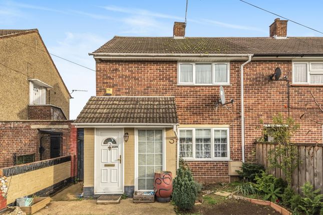 Houses For Sale In Knolton Way Wexham Slough Sl2 Knolton Way