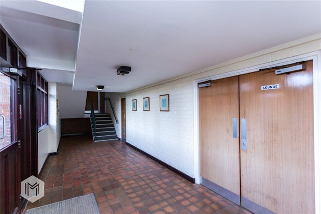 Great Howarth, Rochdale, Greater Manchester OL12, 2 bedroom flat for ...