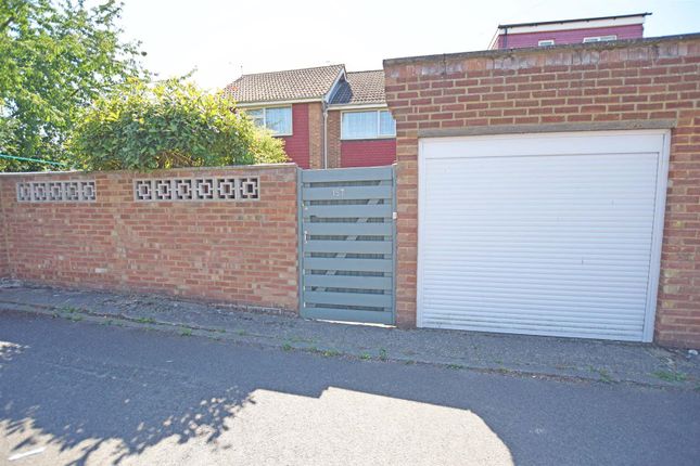 Wakeley Road, Rainham, Gillingham ME8, 5 bedroom end terrace house for ...