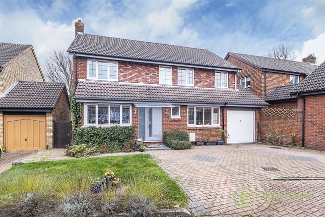 Houses for Sale in Lower Road, Fetcham, Leatherhead KT22 - Lower Road ...