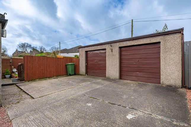 Kirkintilloch Road Bishopbriggs Glasgow G64 3 Bedroom Detached House